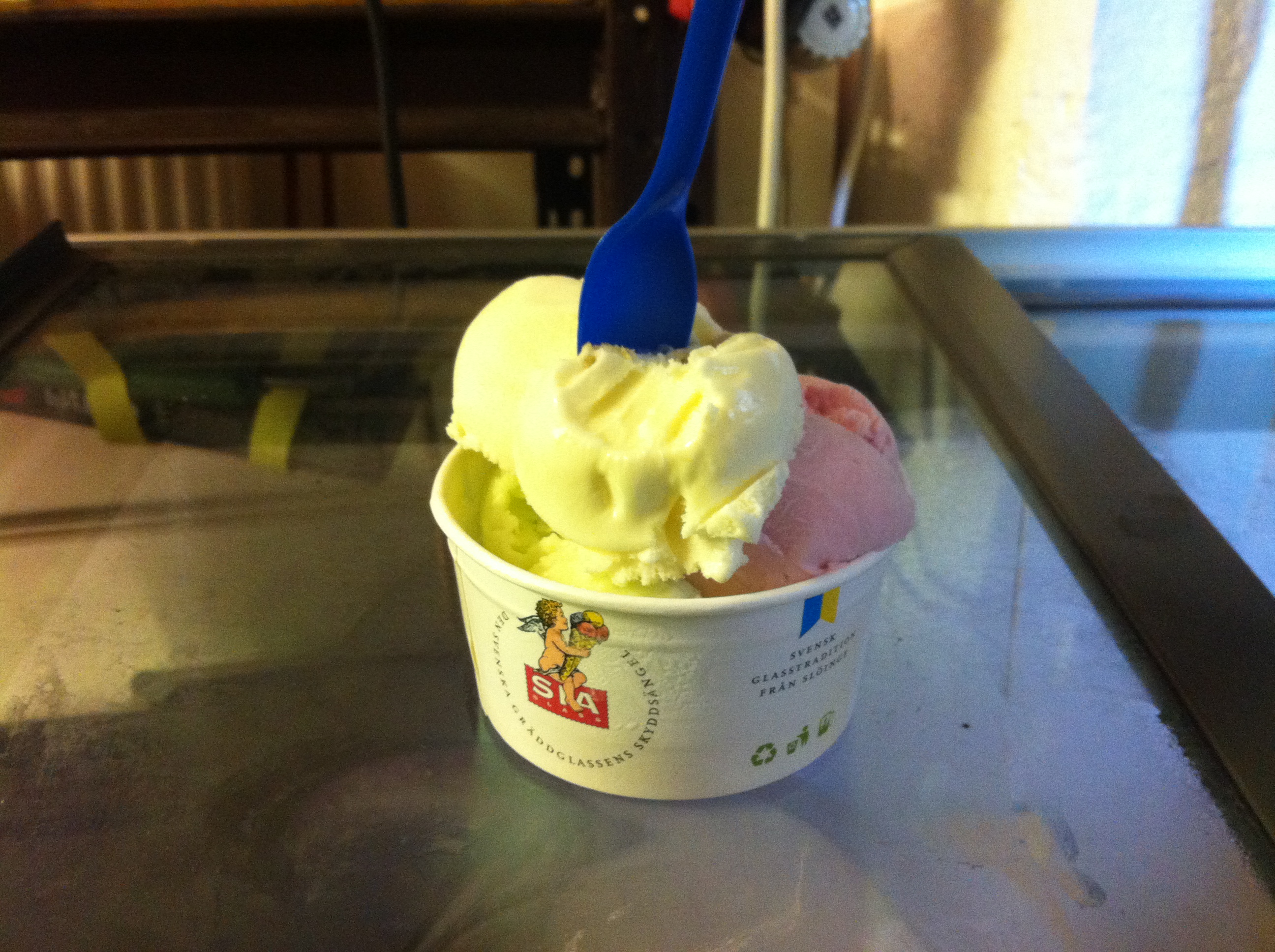 Hyr en glassbox till för kalaset, mässan och eventet!